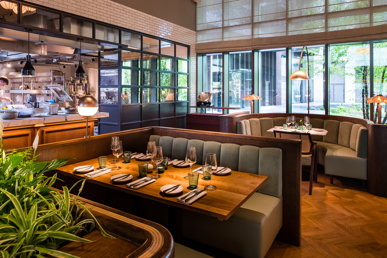 Darby's Restaurant - Elektra Lighting